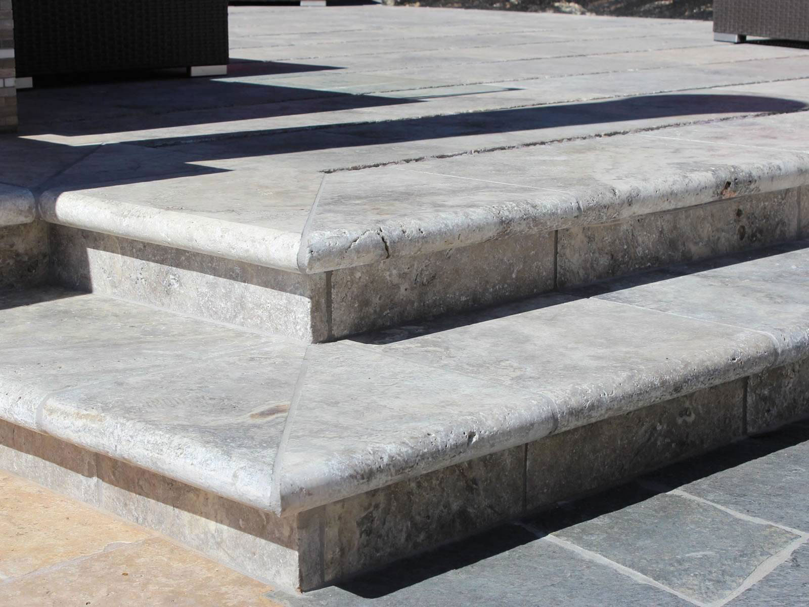 Silver Travertine Pool Coping - YF Alaska